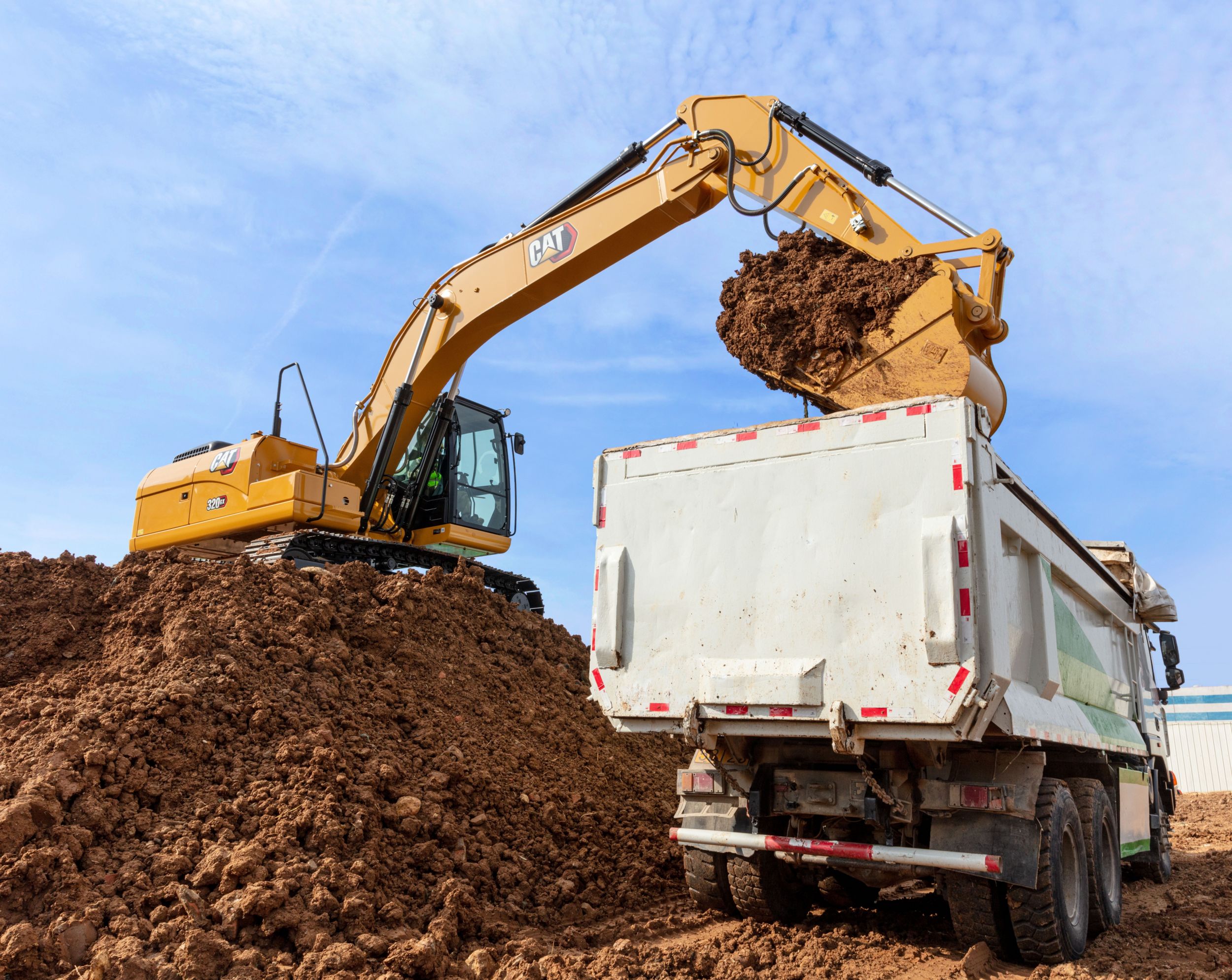 320 GX - Excavators | Metro Group (Cambodia) Co., Ltd.