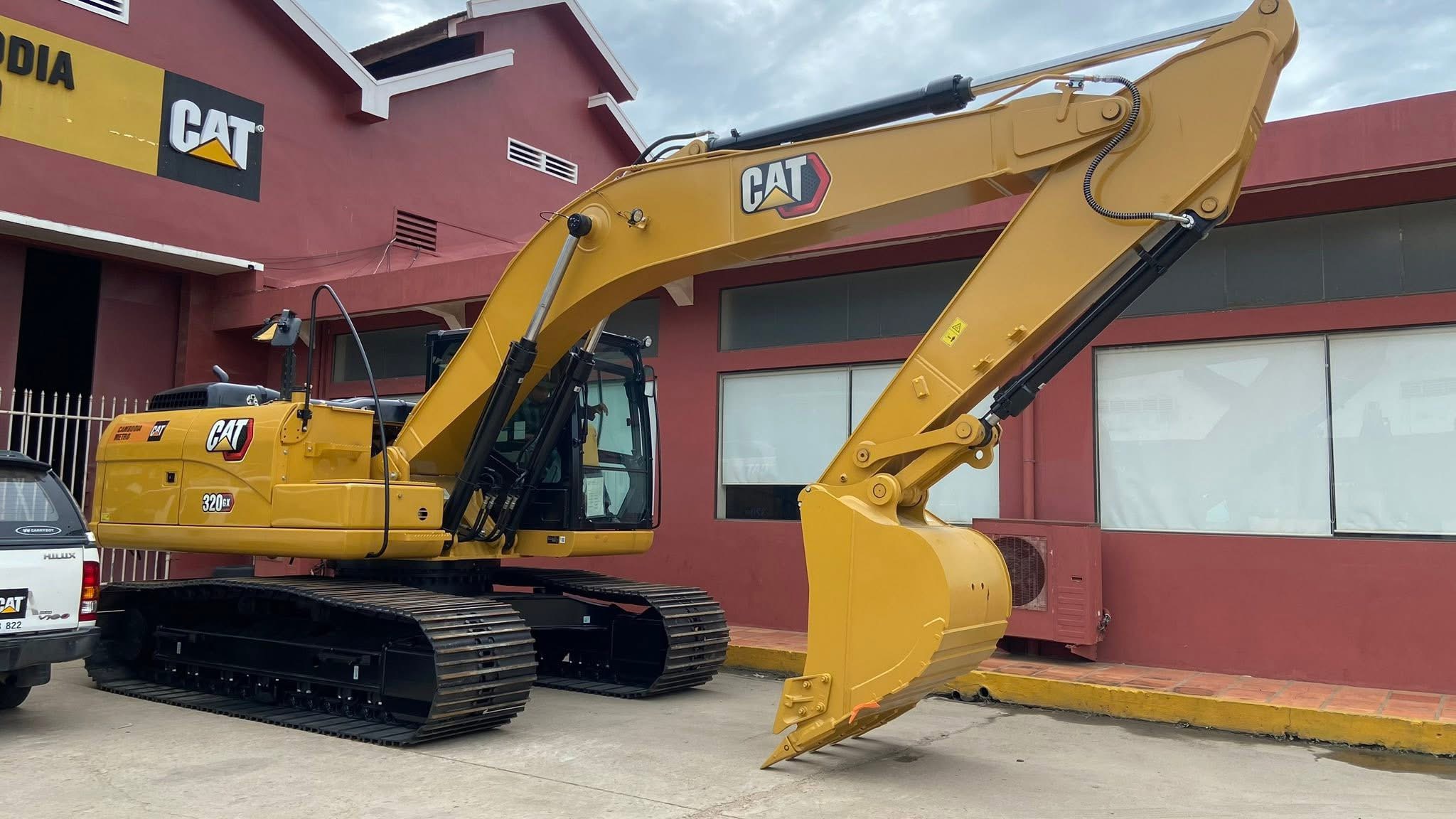 320 GX - Excavators | Metro Group (Cambodia) Co., Ltd.